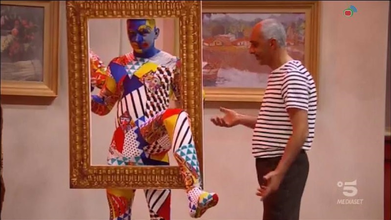 Ciao Darwin 8 replica 28 marzo: genodrome, macchina del tempo e defilè