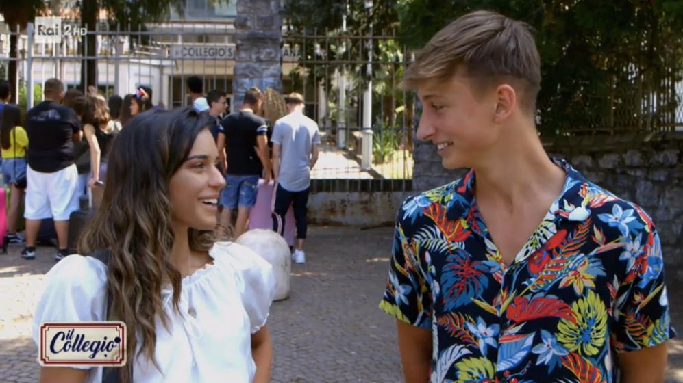 Il Collegio 4 - Prima puntata 22 ottobre 2019 - Diretta