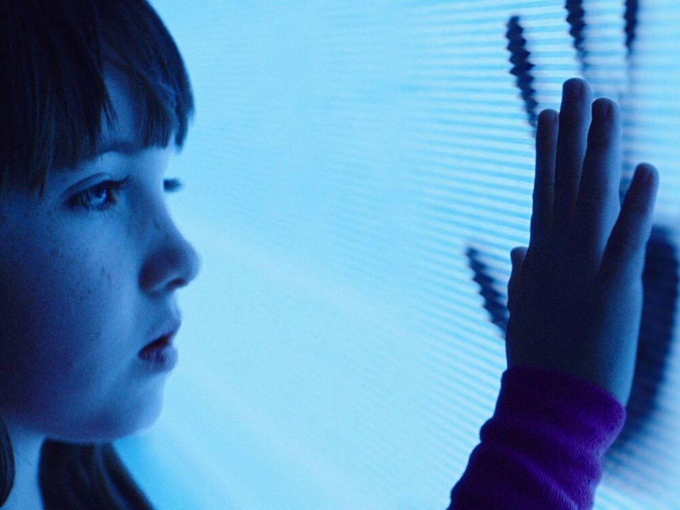 Poltergeist 2015 film su Rai 2 - trama, cast, finale, attori, doppiatori