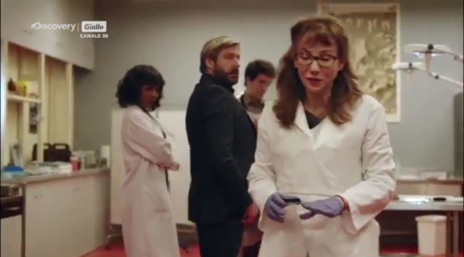 Alexandra: Il volo dell'angelo, Giallo, trama, cast, finale, attori ...