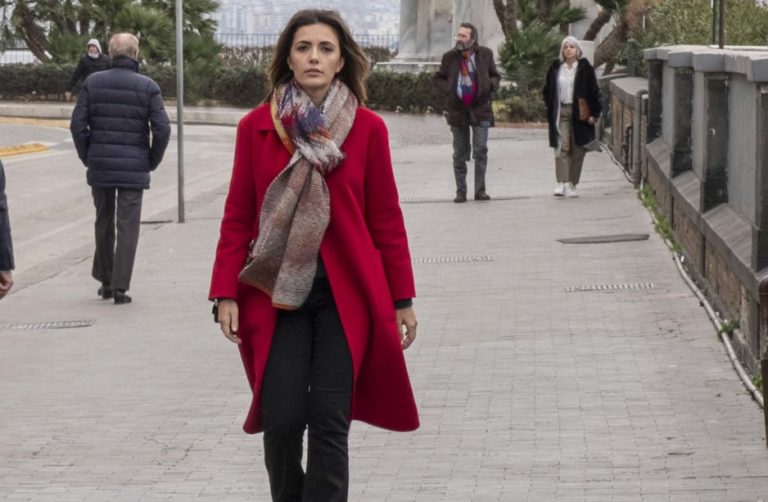 Mina Settembre Il pappice e la noce, ansia da prestazioni, trama, episodi