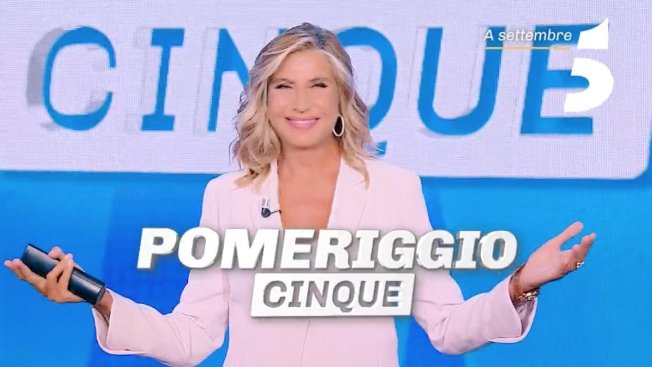 Pomeriggio Cinque, Myrta Merlino, diretta, recensione, ospiti, temi