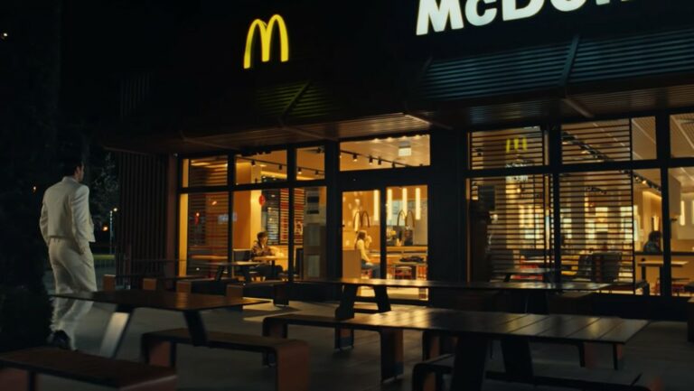 Pubblicità McDonald Achille Lauro, recensione, canzone, curiosità