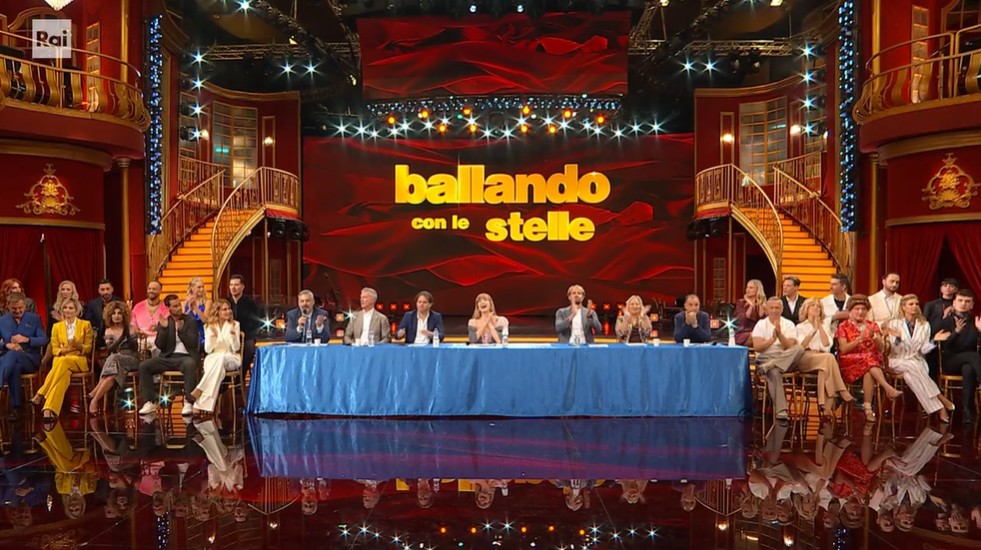 Ballando con le stelle 2025 conferenza stampa, cast, coppie, ospiti