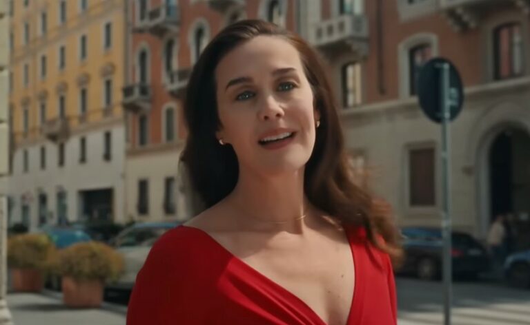 Pubblicità Iliad Megan Gale, curiosità, recensione, polemiche
